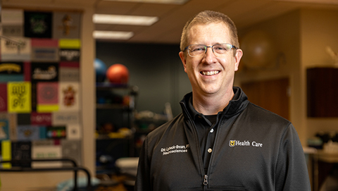 Real-world teaching nets outstanding mentor honors for alumnus